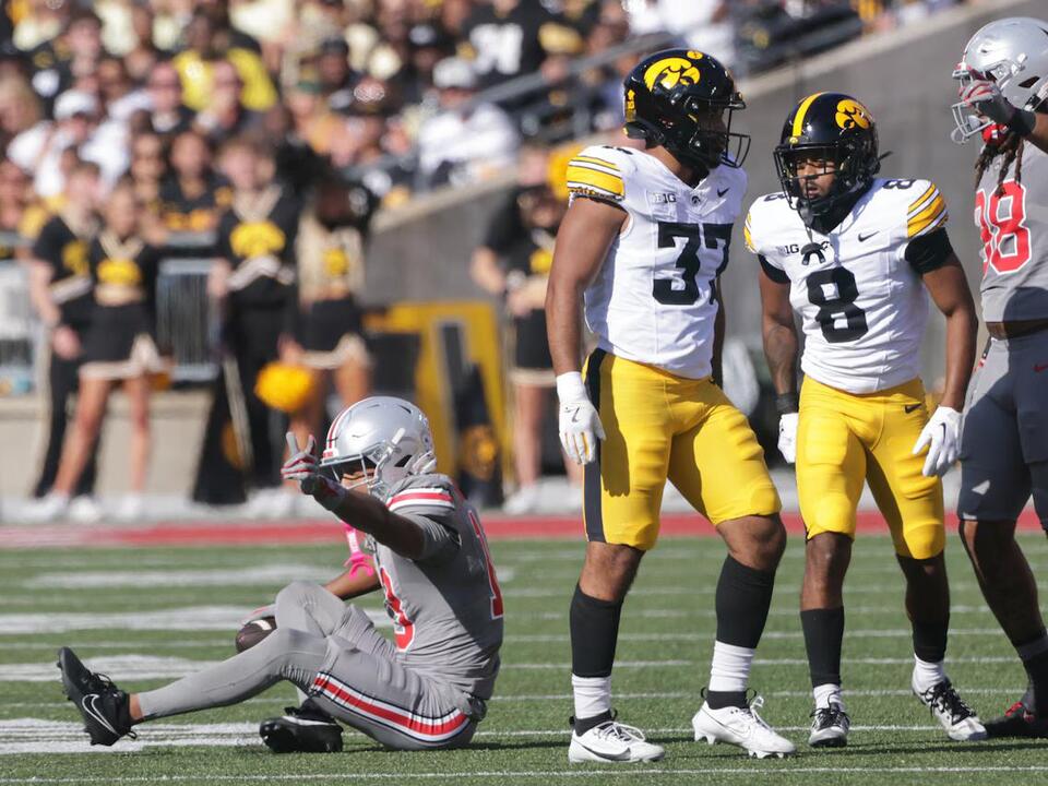 How to watch Iowa Hawkeyes vs. Wisconsin football: Time, TV channel ...
