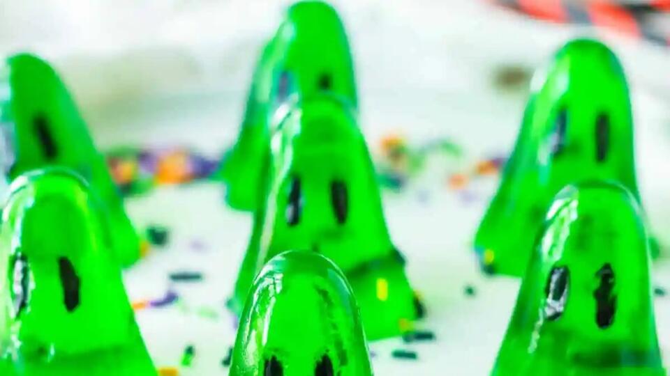 Spooky Green Apple Vodka Ghost Shots for Halloween - NewsBreak