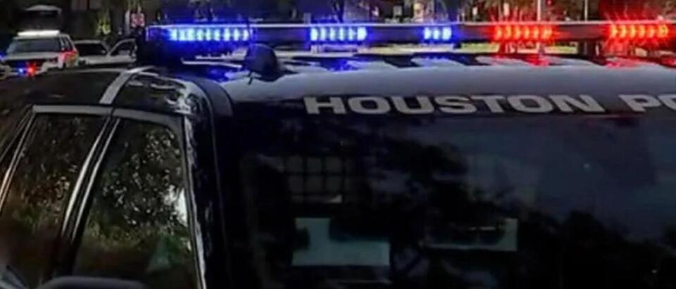 Robbery suspect fatally shot in Houston, case to be reviewed by grand ...