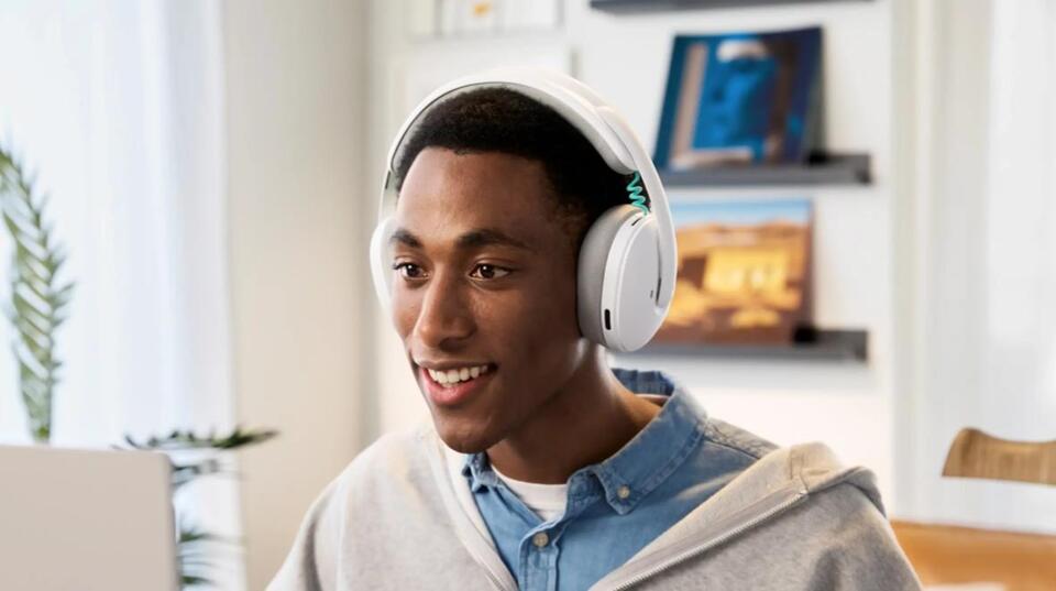 New Logitech Lightspeed gaming headset brings big sound at small price ...