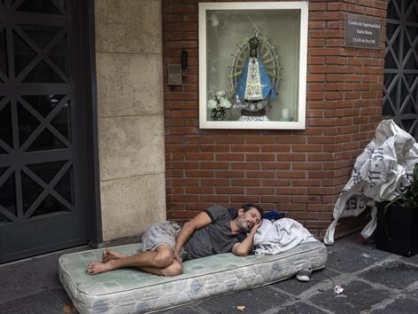 Argentina's poverty levels hit 57% of population, a 20-year high in ...