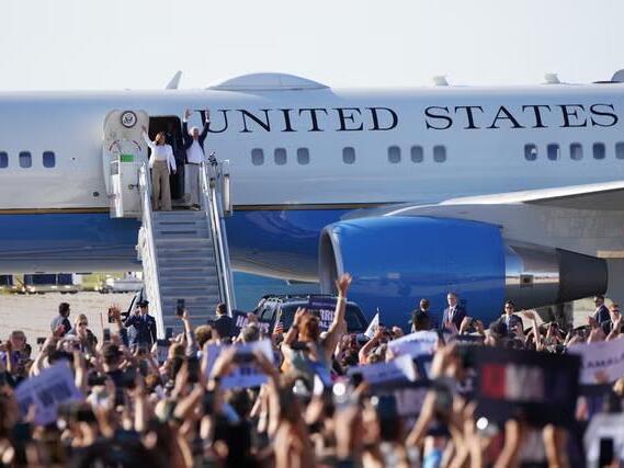 Trump has yet another meltdown over crowd sizes as he falsely claims ...