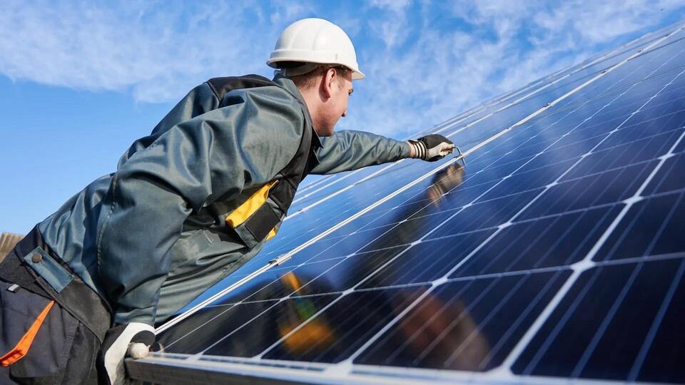 Homeowner shares experience after getting quote from 'fraud' solar ...