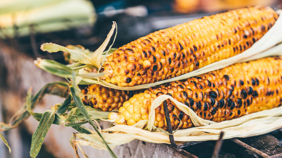 Transform Corn On The Cob Into An Umami Flavor Bomb With One Ingredient ...