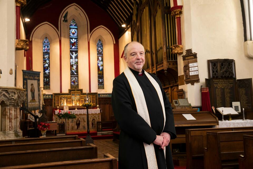 Pastor Comes Out as Trans During Sunday Church Service - NewsBreak