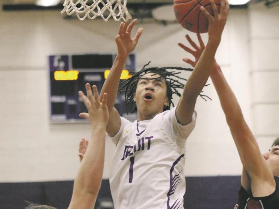 Beloit Memorial boys basketball performing well in summer play