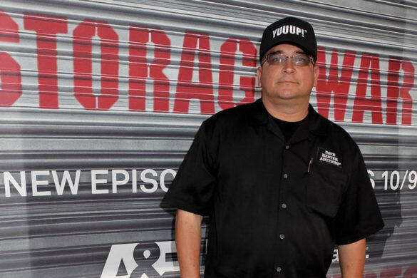 ‘Storage Wars’: Meet Ivy Calvin’s Wife, Wendy - NewsBreak
