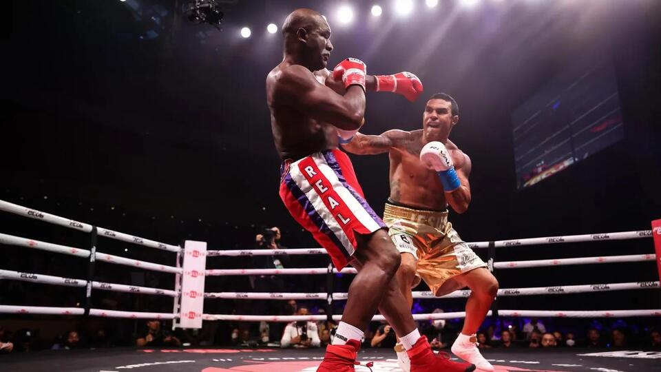 Evander Holyfield’s Career Never the Same After Tyson Ear Bite - NewsBreak