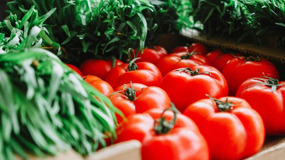 Top chefs swear by these 8 farmers' market staples – they're the secret ...