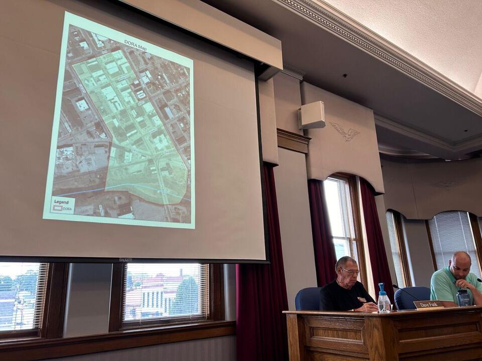 Huntington proposes outdoor refreshment area downtown