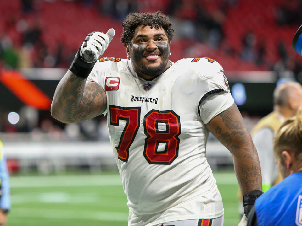 Buccaneers receive an early Christmas present on Thursday night