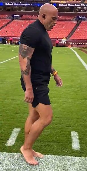 NFL fans left stunned by 52-year-old coach's remarkable body ...
