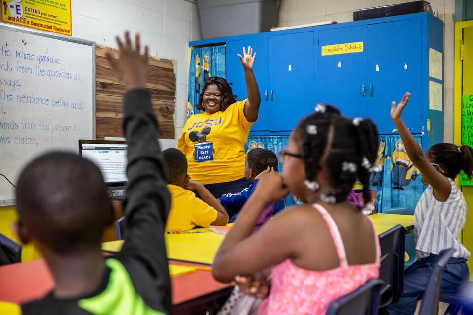 Third graders score above pre-pandemic levels in state reading test ...
