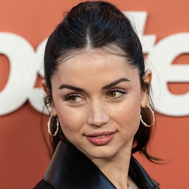 Ana de Armas Flaunts Her Revenge Figure In A Workout Set After Tom ...