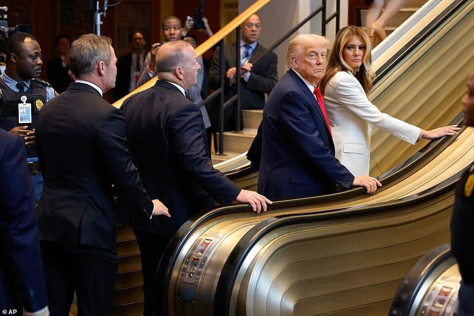 Trump mocks UN over broken teleprompter and escalator - NewsBreak