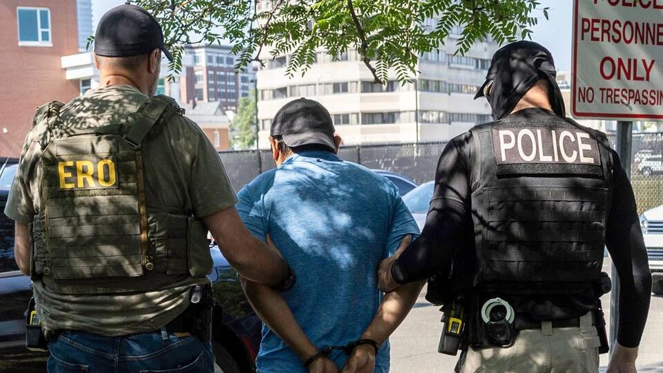 Catholic Church Tells Migrants Fearful of ICE Raids to Skip Mass ...