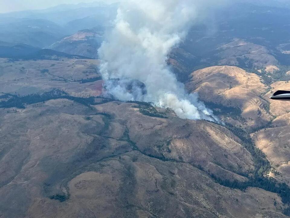 Firefighters sustain injuries in rollover crash on way to Town Gulch Fire