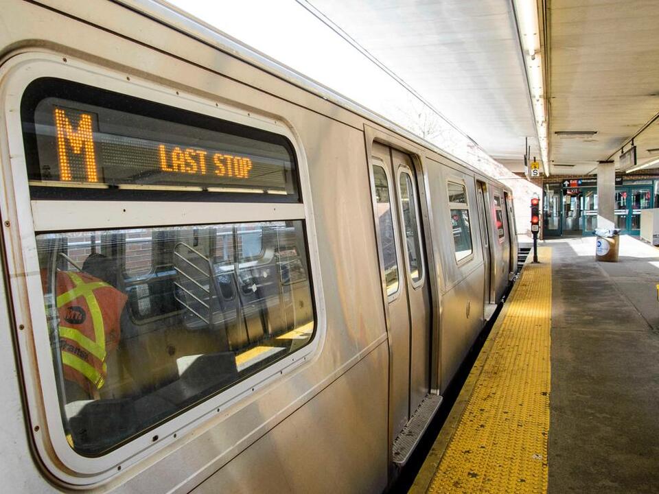 Unhinged bully tackles MTA worker in shocking NYC subway attack: cops