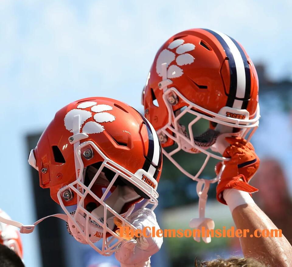 Clemson Star Confirms His Return - NewsBreak