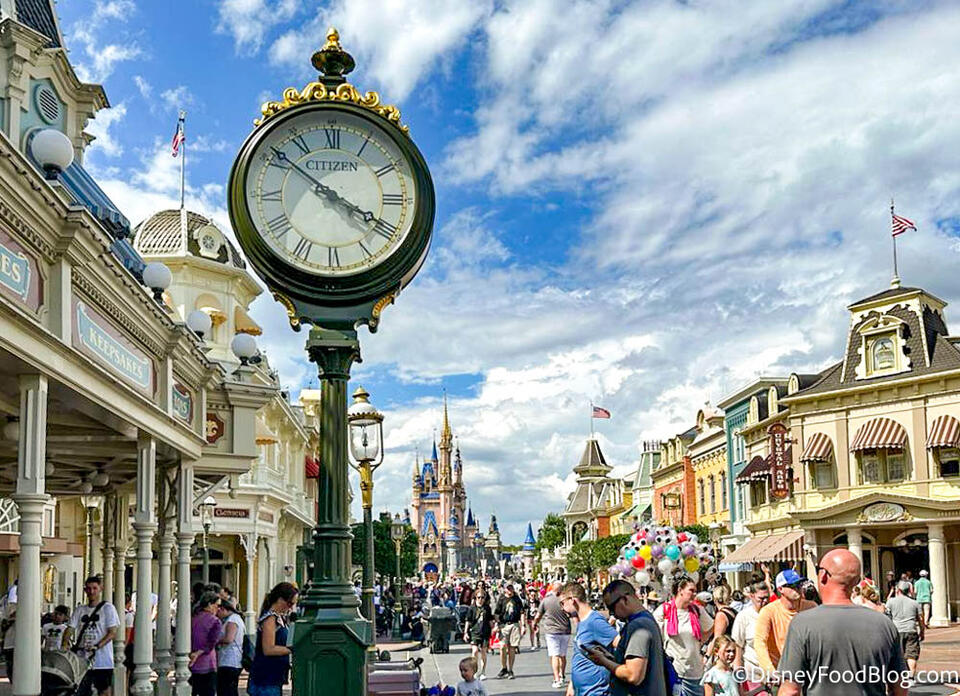 12 Biggest Time-Wasters Disney Adults (Including Me) Fall For in Disney ...