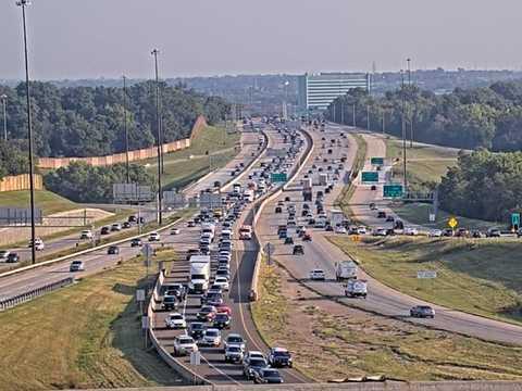 2 people injured after crash on Interstate 680, I-80 eastbound closed in area Friday morning