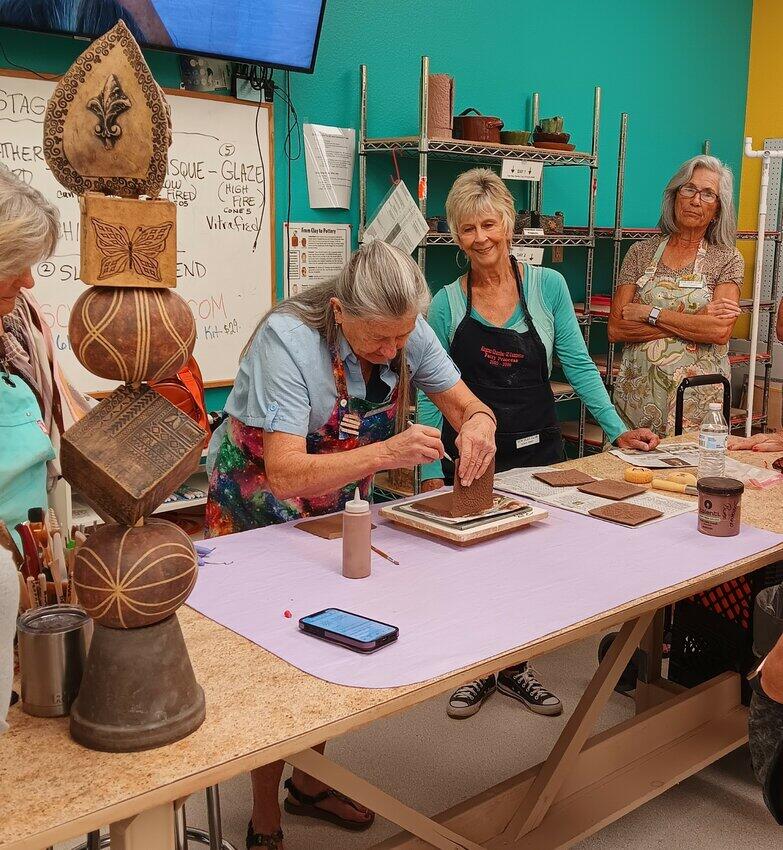Sun City West Clay Club offers Beginning Hand-Building class - NewsBreak