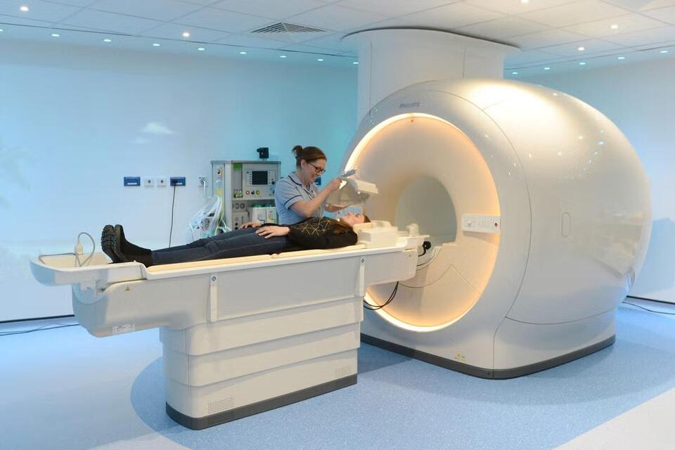‘Simple’ MRI scan can spot heart disease risk 10 years early ...