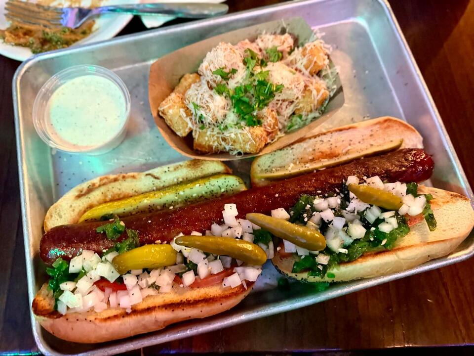 These Were Iowa’s 10 Most Booked Restaurants Over the Holidays [PHOTOS ...