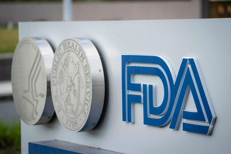 Despite recent turmoil at FDA, White House praises the agency's leader ...