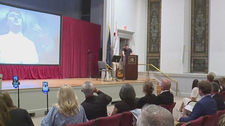 Shippensburg students honor Charlie Kirk - NewsBreak