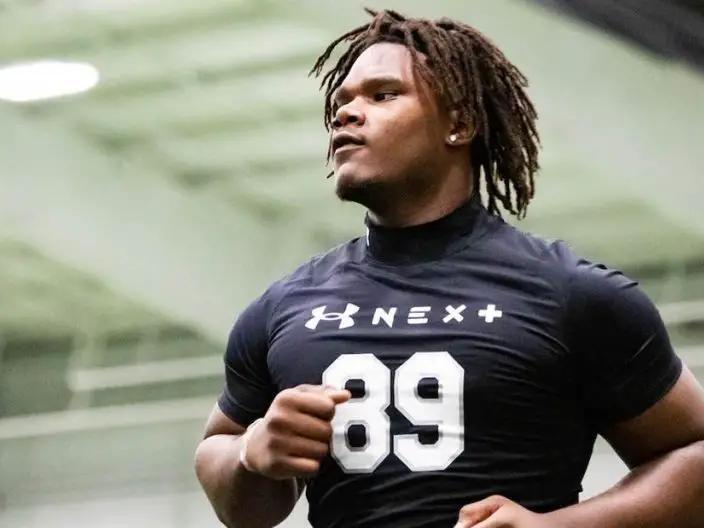 Five-Star DT Justus Terry Decomitts From USC