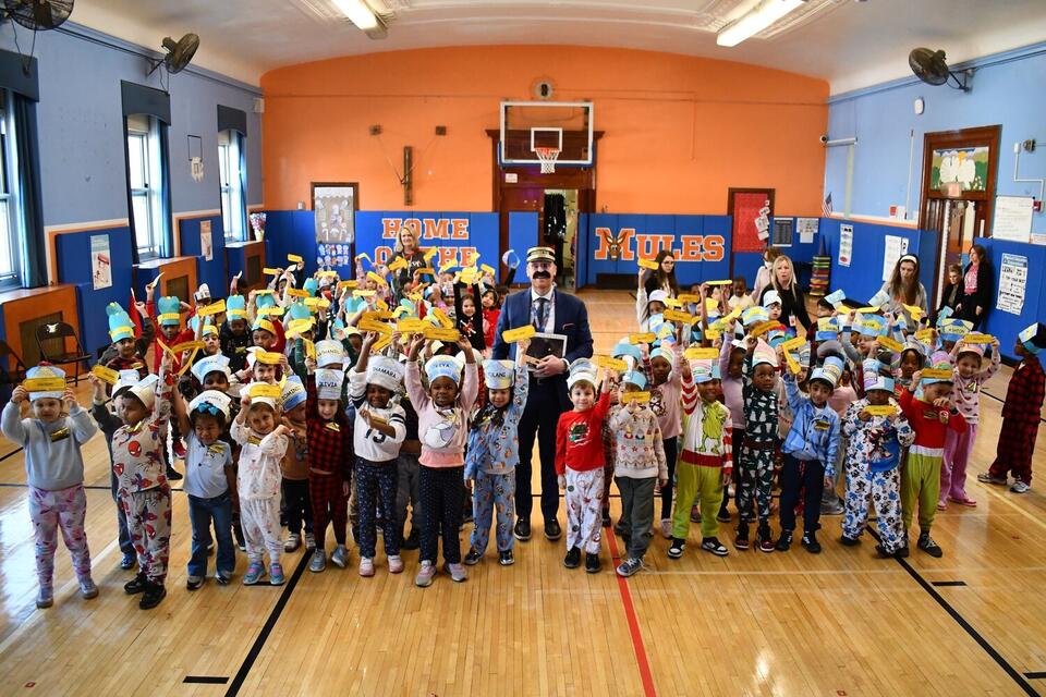 Downing Primary school kindergarteners take magical Polar Express ...