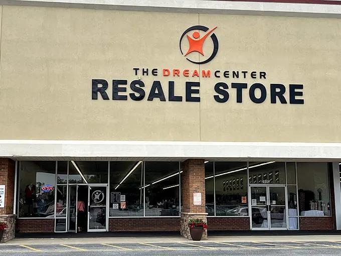 Explore This Massive Thrift Store In South Carolina With Thousands Of ...