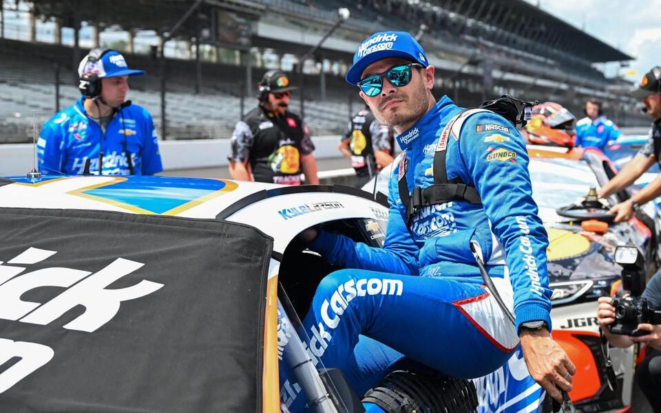 Porninfiltrados.com swapped emails and ended up doing the