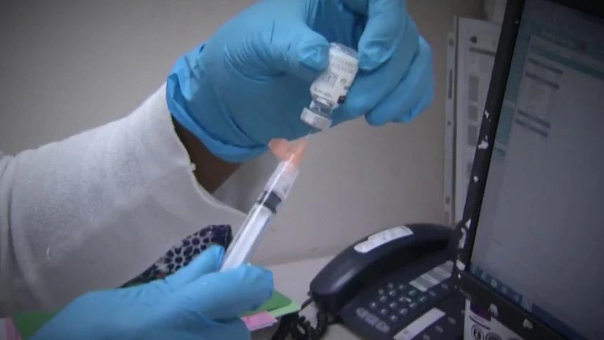 CDC panel votes to change guidance on MMRV vaccine for kids - NewsBreak