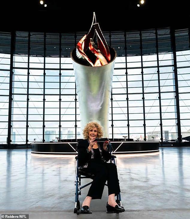 Carol Davis, the mother of NFL owner Mark Davis and First Lady of ...