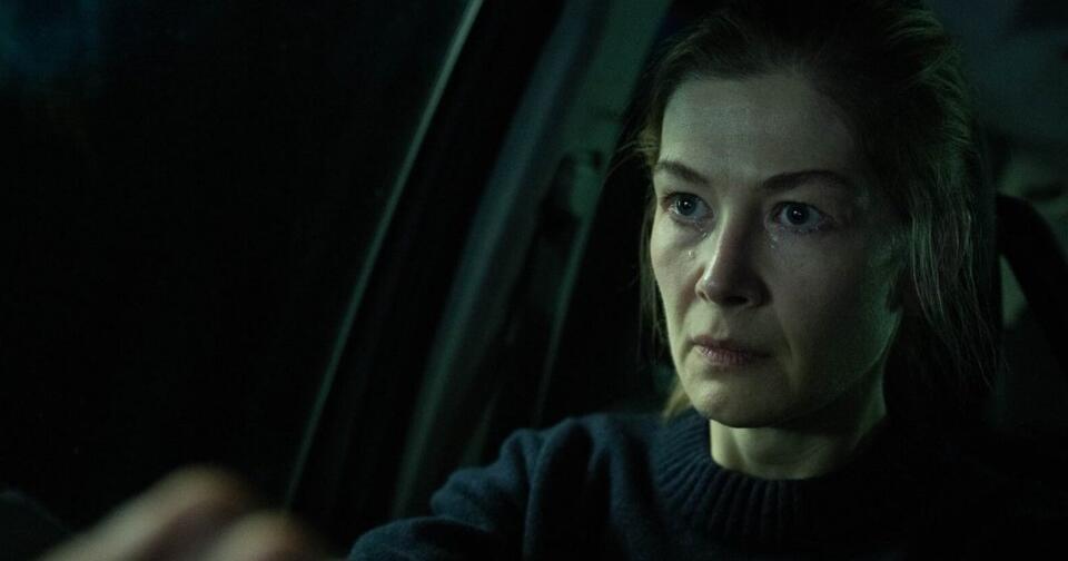 Hulu Adds Rosamund Pike & Matthew Rhys’ Shocking Horror Movie Today ...