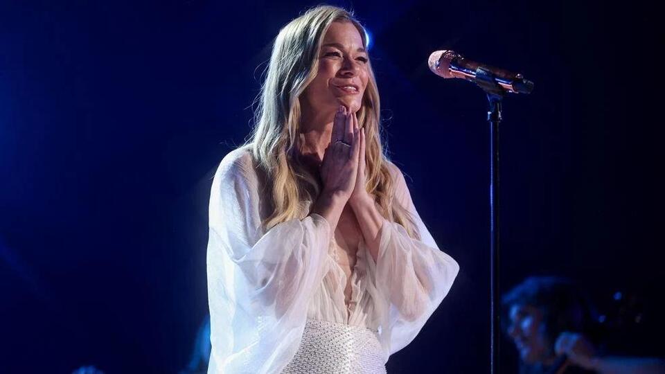 LeAnn Rimes had a $10,000 treatment after her teeth fell out mid ...