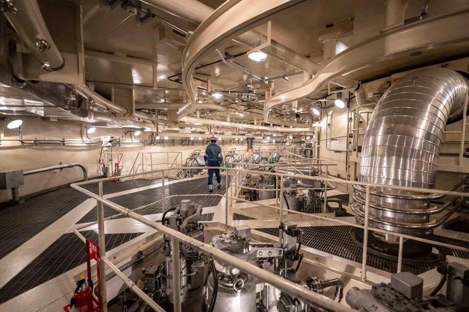 Japan's TEPCO restarts nuclear reactor for the first time since ...