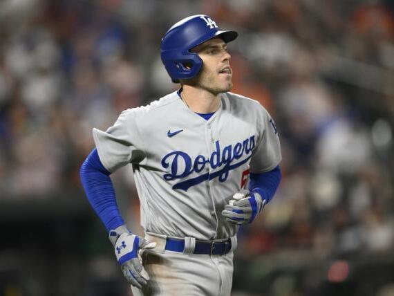 National League futures odds, picks: Dodgers, Braves heavy favorites ...