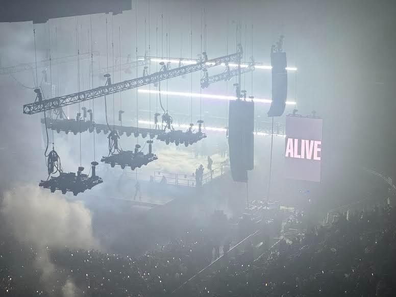 Playboi Carti goes all out on stage design for PPG Paints concert ...