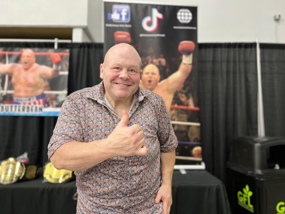 Beloved Alabama boxer calls out school for punishing grandson for ...