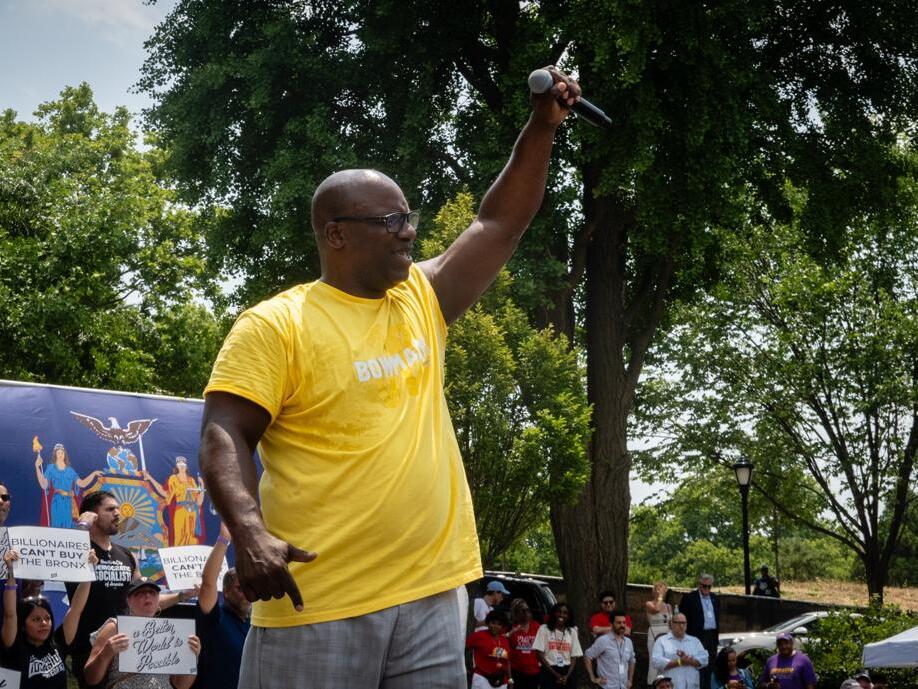 Criticism of Israel and AIPAC features in rally for Jamaal Bowman with ...