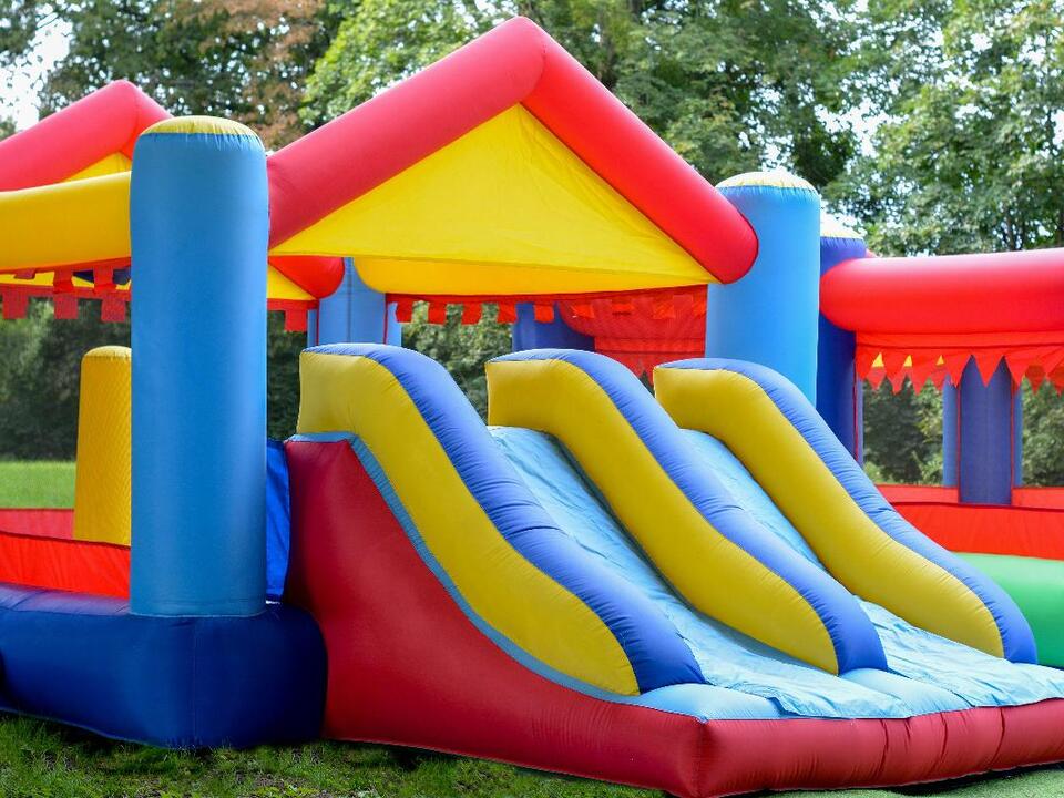 5-Year-Old Dead, Another Injured After Wind Sends Bounce House Airborne ...
