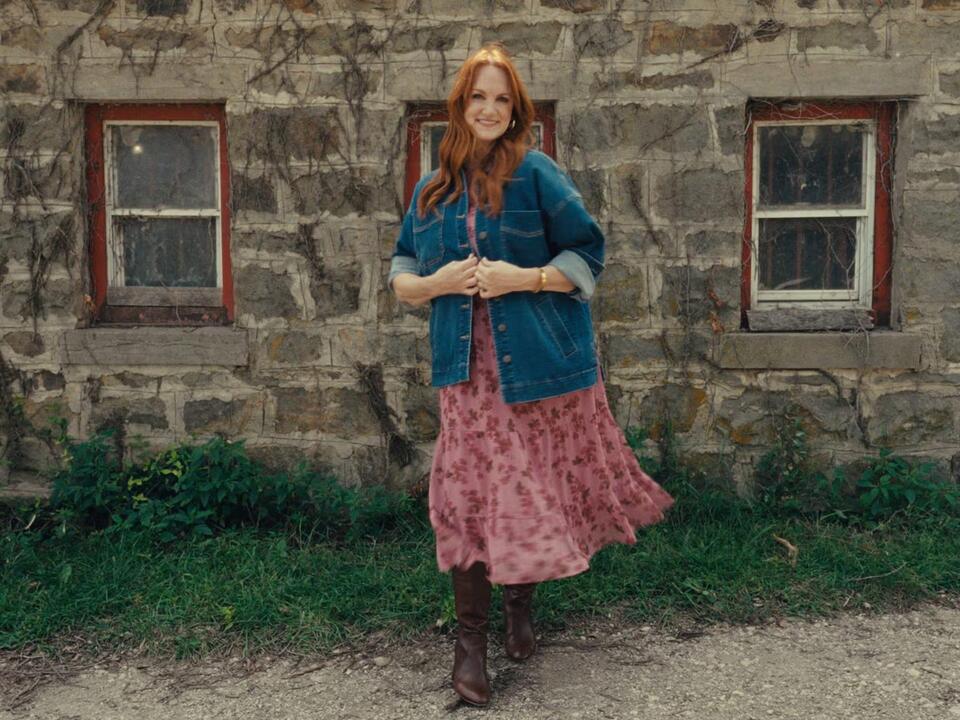 10 Bestsellers from The Pioneer Woman Clothing Collection of 2025 ...