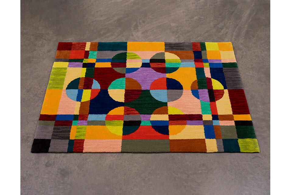 Isabel Nolan connects medieval echoes to modern life in new solo ...