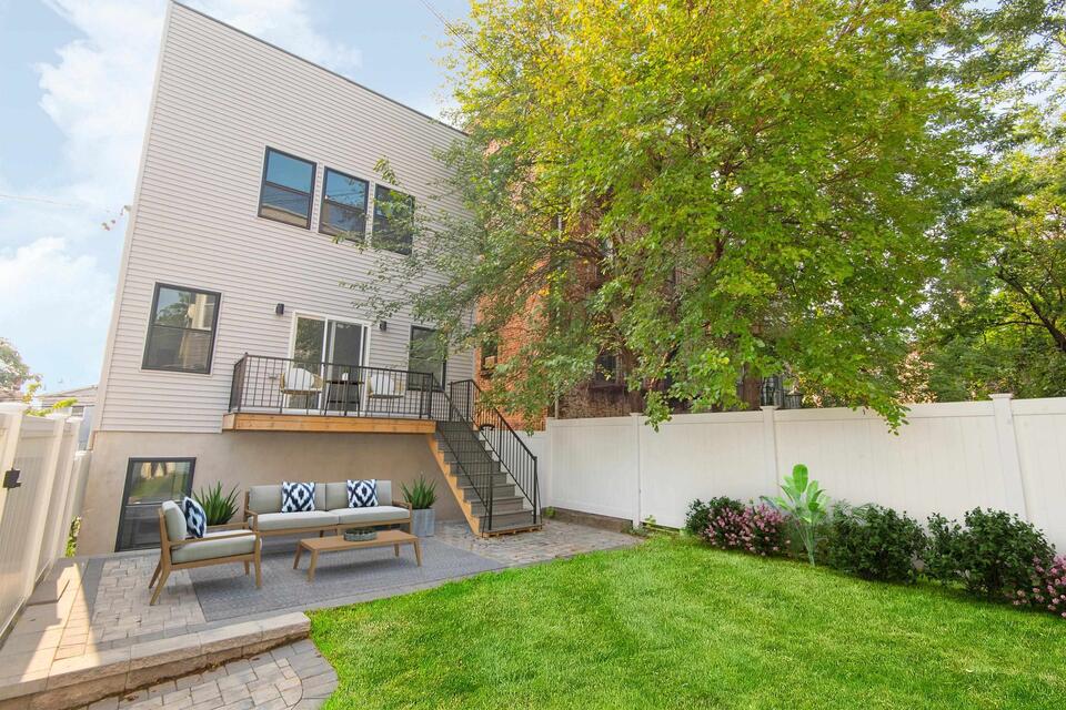 Step into home ownership with a townhouse in Bronx - NewsBreak