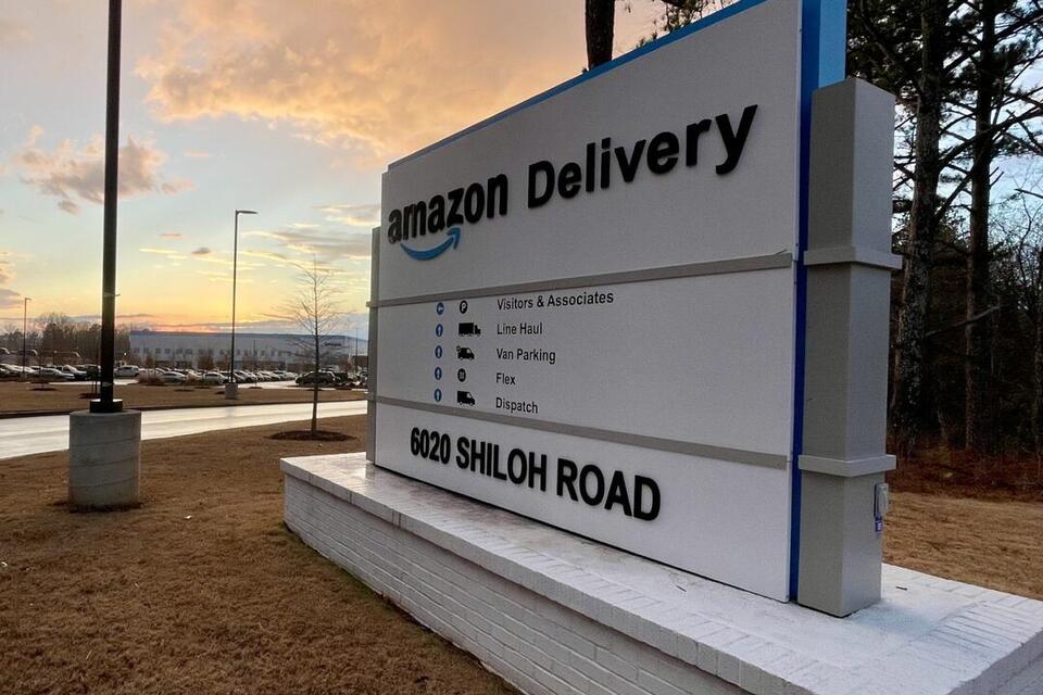 Amazon delivery drivers in metro Atlanta vote to strike during busy ...