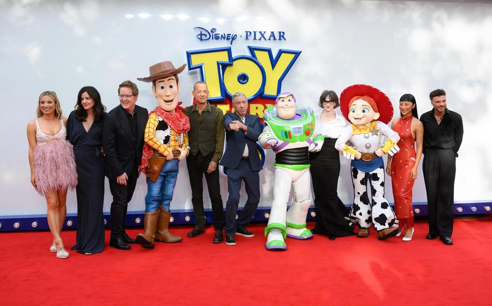 Taylor Swift Wrote an Original Song for ‘Toy Story 5’—Here’s the Sweet ...