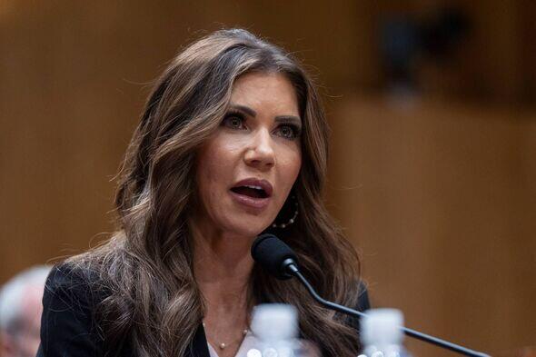 Kristi Noem embarrasses herself flubbing habeas corpus definition in ...